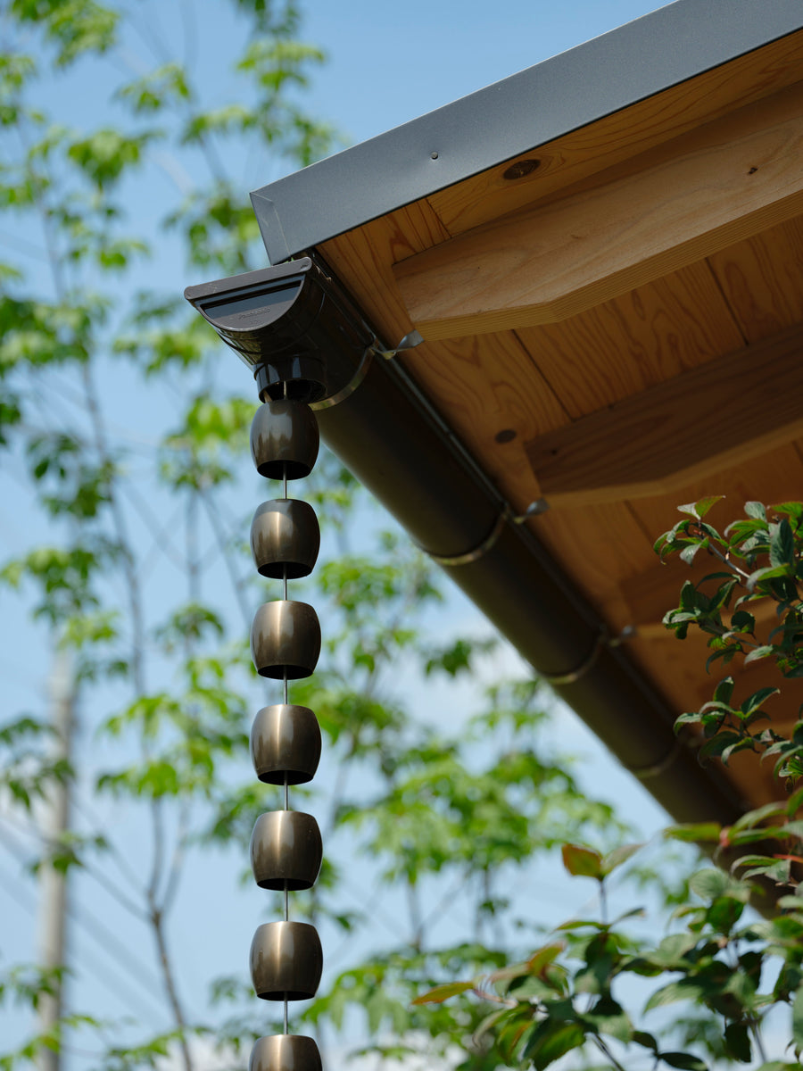 Video Presentation on How to Install Rainwater Chains – SEO RAIN CHAIN